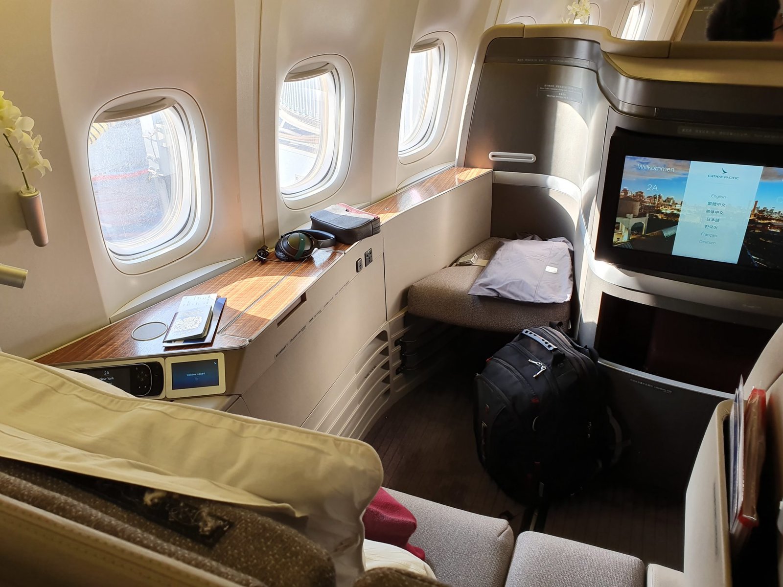 An Incoherent Melody: Cathay Pacific First Class To New York - Wander ...