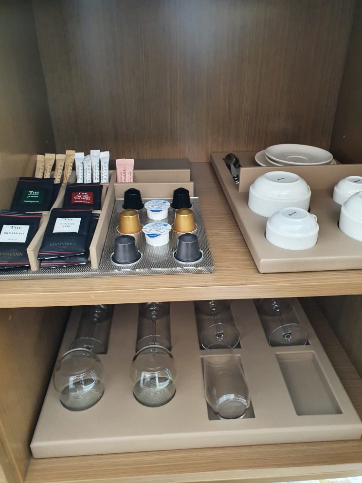 A Good Call: Beautiful Sofitel Dubai The Obelisk - Wander Up Front