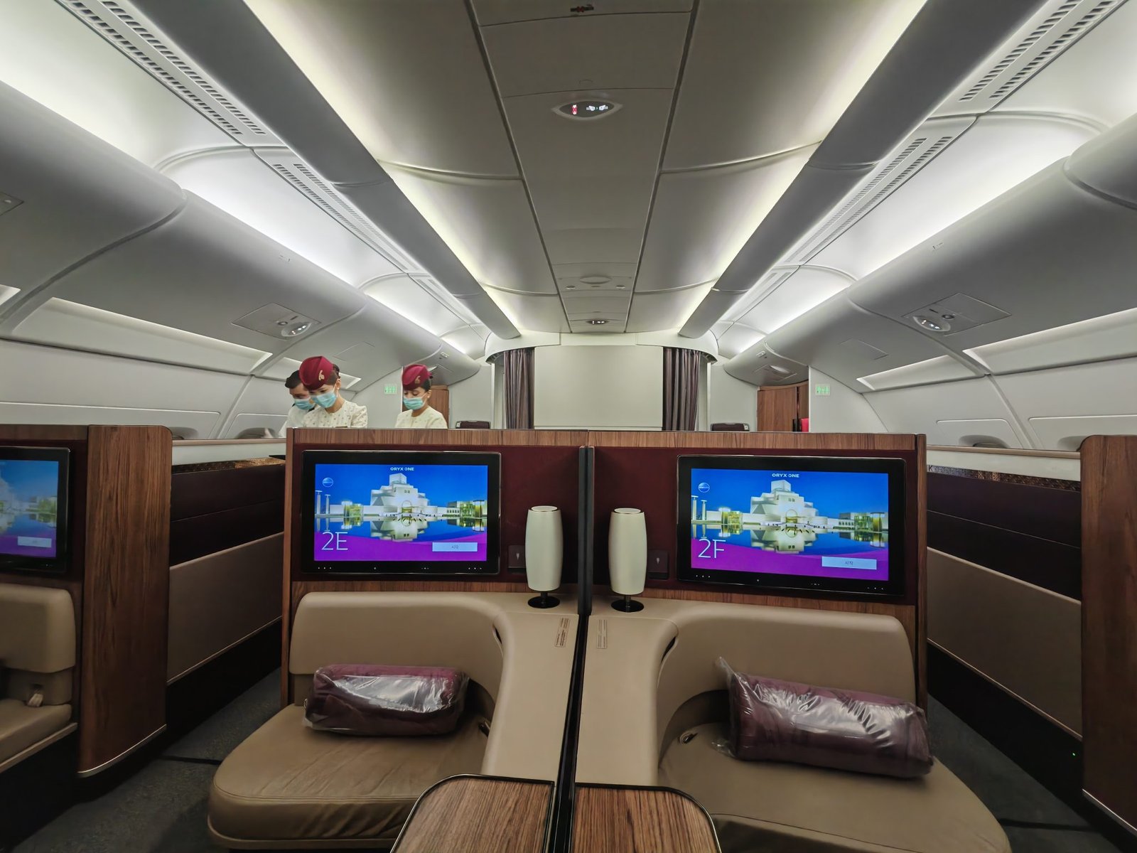 Qatar Airways A380 First Class: Bar, Caviar, And A Stellar Award Deal ...