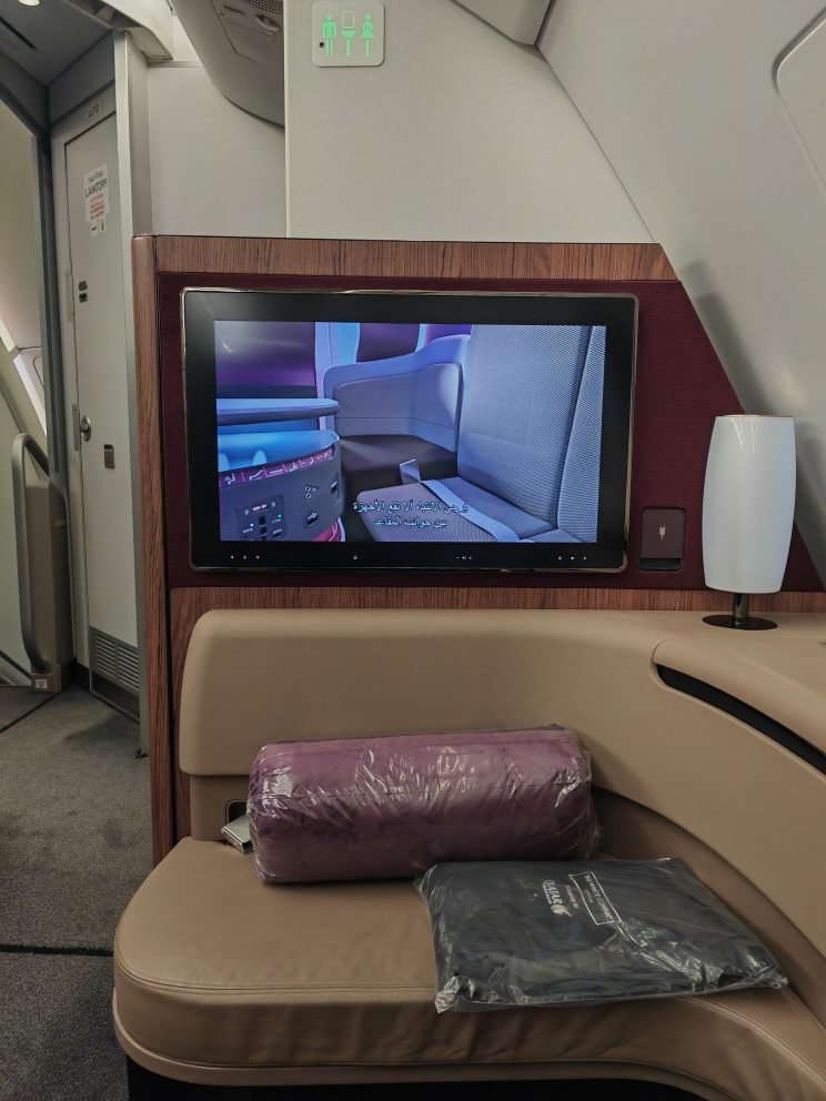 Exclusive Qatar Airways A380 First Class Always A Pleasure - Wander Up ...