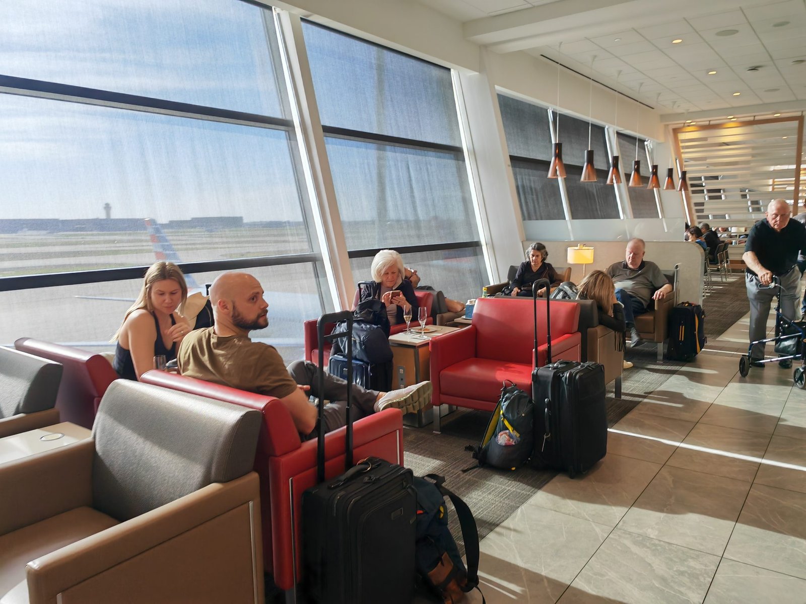 A Fine Balancing Act: American Flagship Lounge DFW Review - Wander Up Front