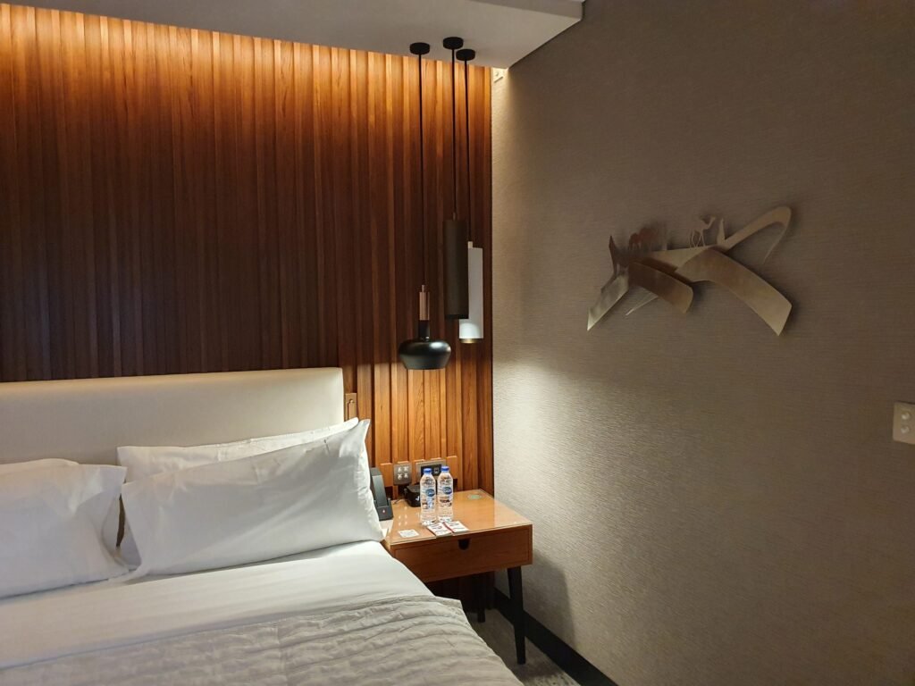 Review: Le Meridien Dubai Hotel, Still Retains The Glamour? - Wander Up ...
