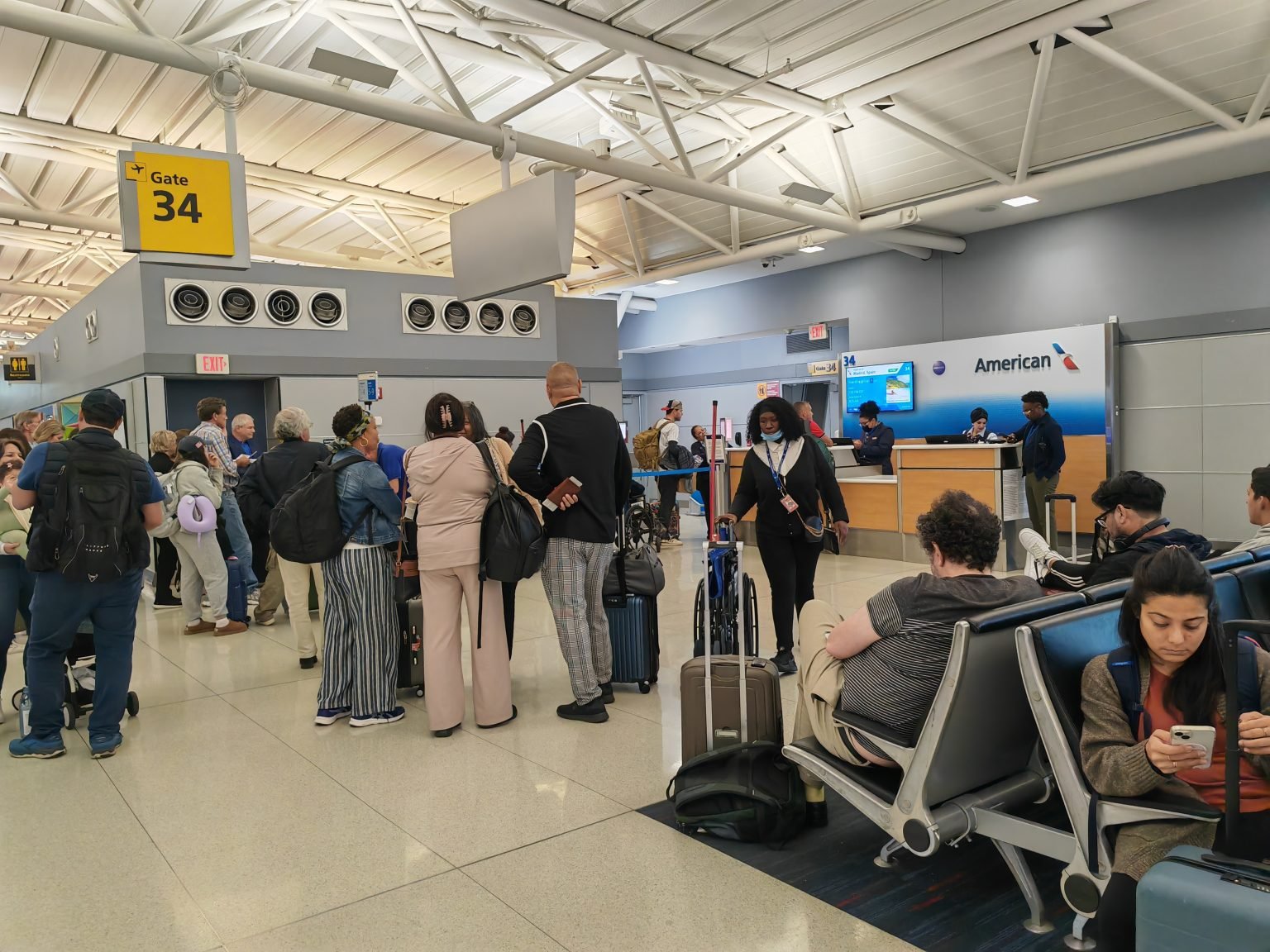 Review: American Flagship Business 777 To Madrid Was A Delight - Wander ...