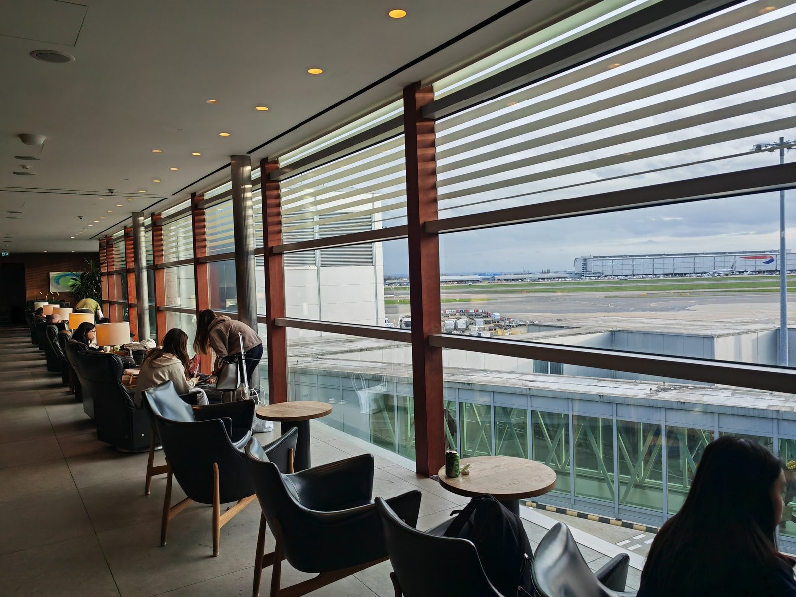 Another Gem: Cathay Business Lounge Heathrow T3 Review - Wander Up Front