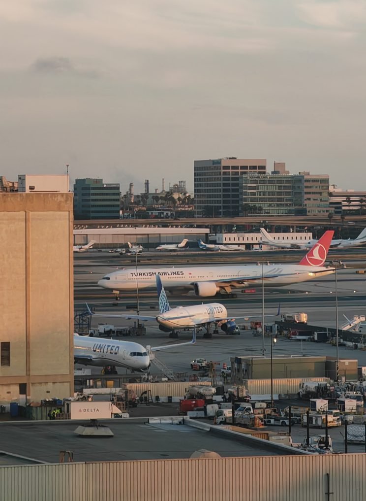 Perfect For Plane Spotting: Sheraton Gateway LAX - Wander Up Front