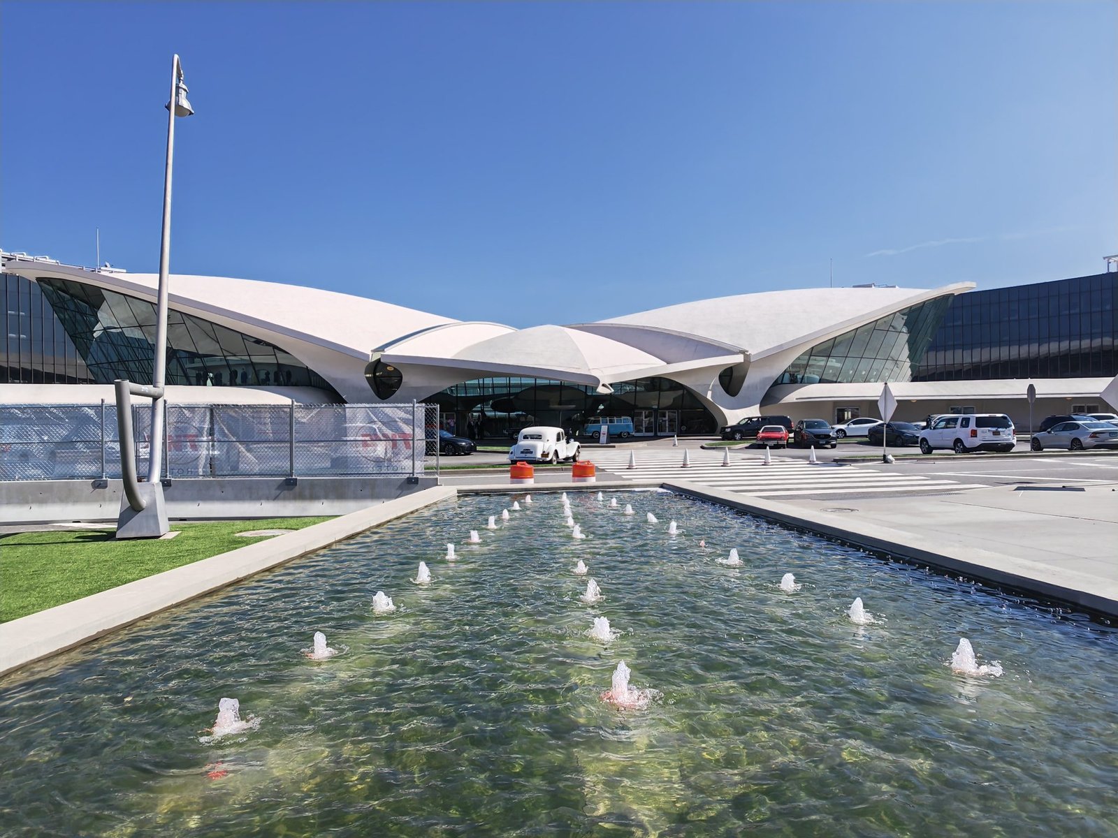 TWA Hotel JFK: Relive The Golden Age Of Aviation - Wander Up Front
