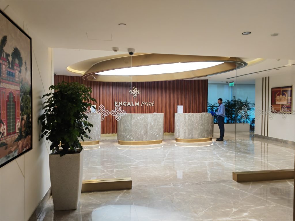Encalm Privé Lounge New Delhi - Wander Up Front