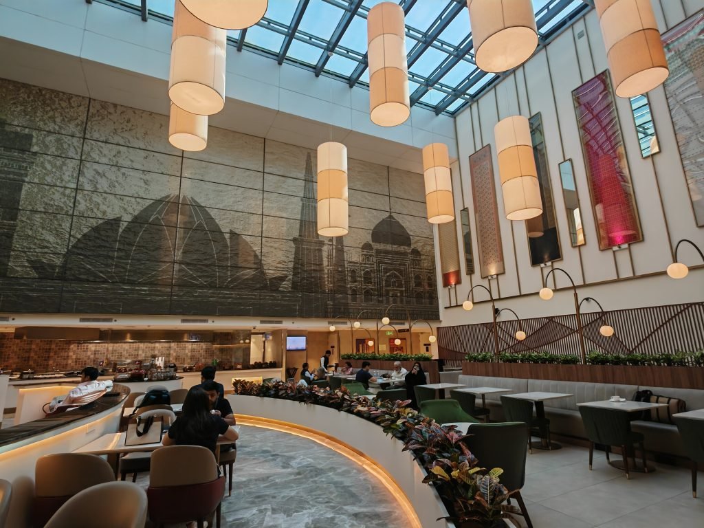 Encalm Privé Lounge New Delhi - Wander Up Front