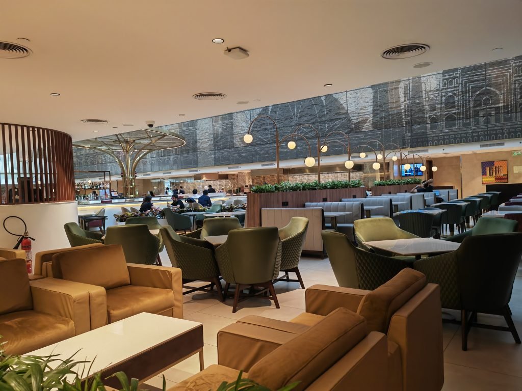 Encalm Privé Lounge New Delhi - Wander Up Front