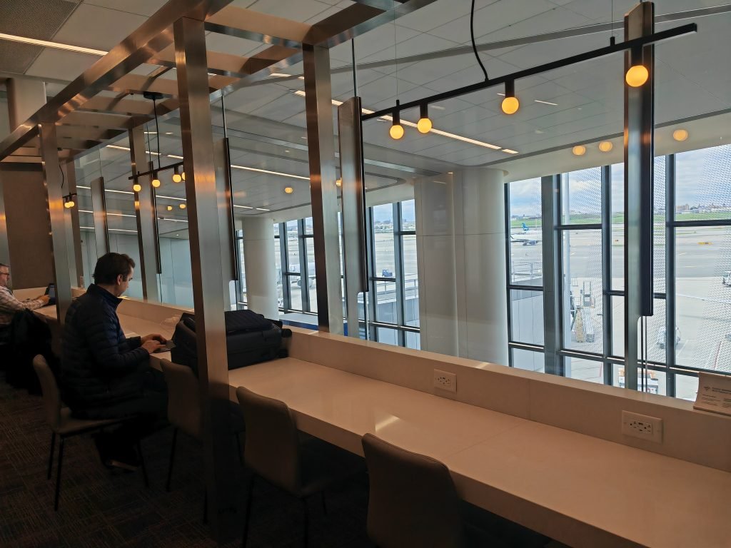 Upgraded: Admirals Club LaGuardia Review - Wander Up Front