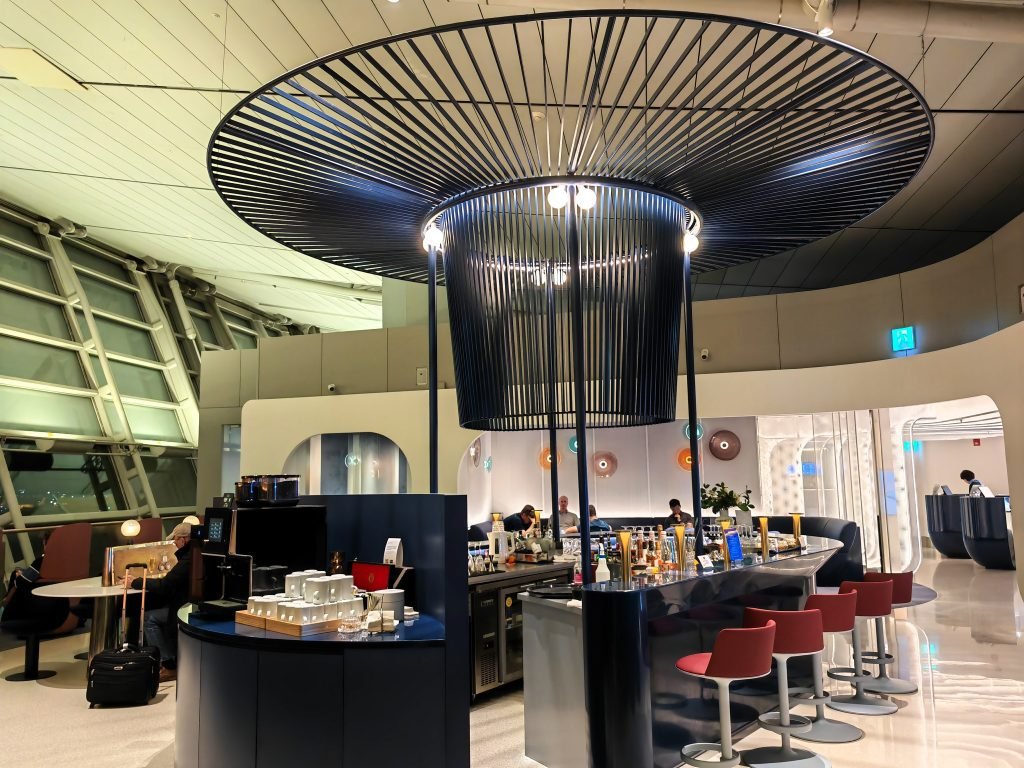 World's First: Oneworld Lounge Seoul Review (ICN) - Wander Up Front